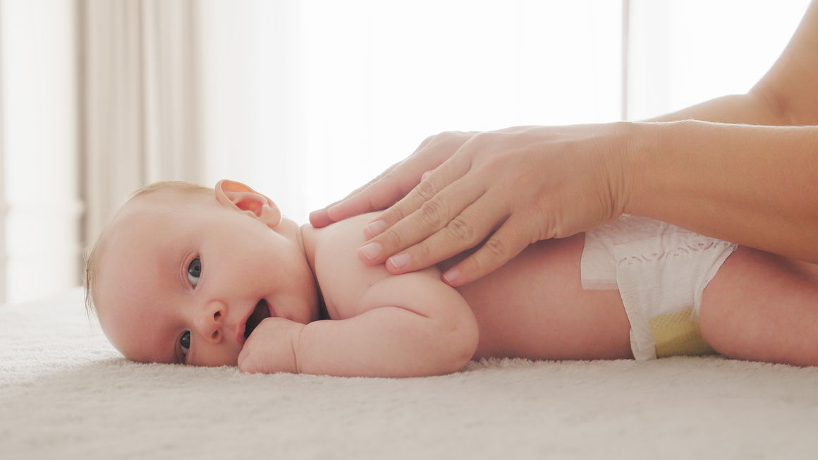 Miracles of touch: baby massage tips for parents - 4mybaby Blog